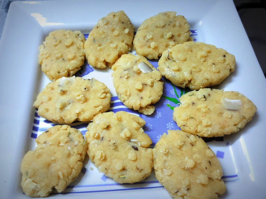Khajuria/Thekua (sweets from Bihar) – Indian Cooking Manual