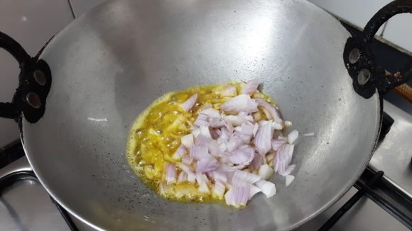 Ridge Gourd with Tomato – Indian Cooking Manual